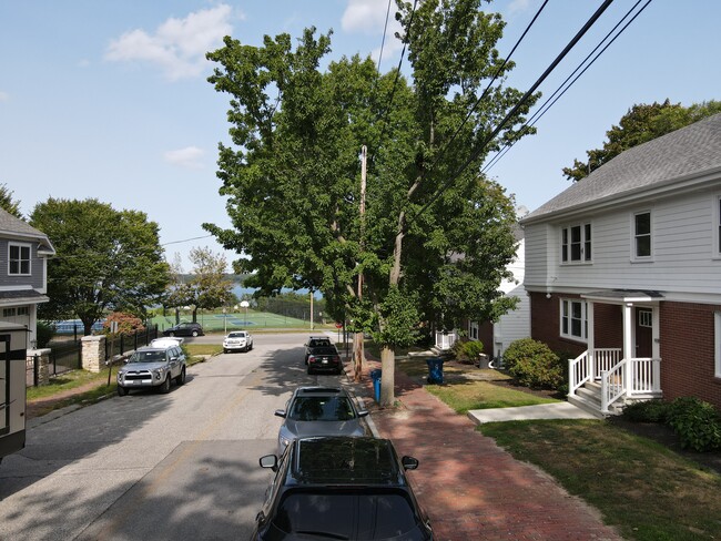 10 Melbourne St | Rentals in Portland, ME