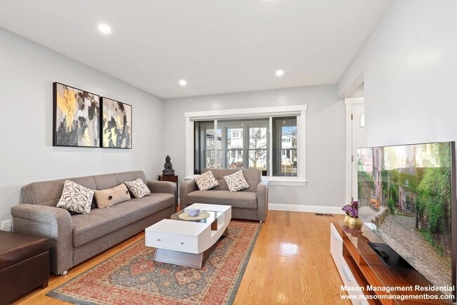 28 2nd St | Rentals in Medford, MA