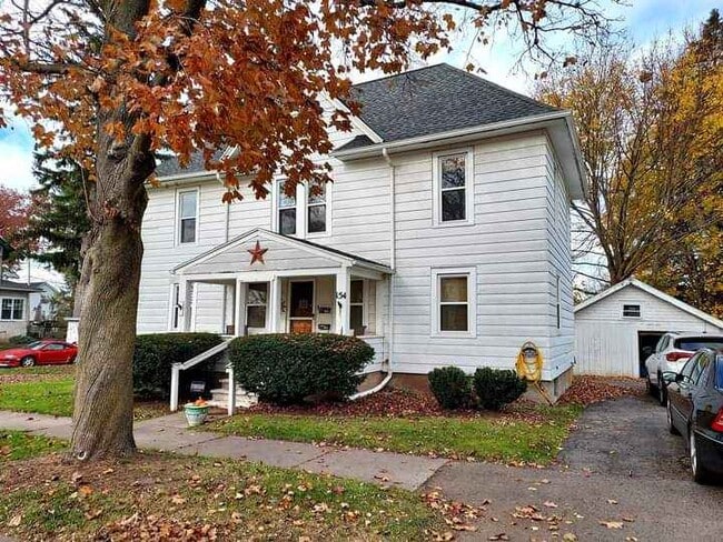 154 Amity St | Rentals in Spencerport, NY