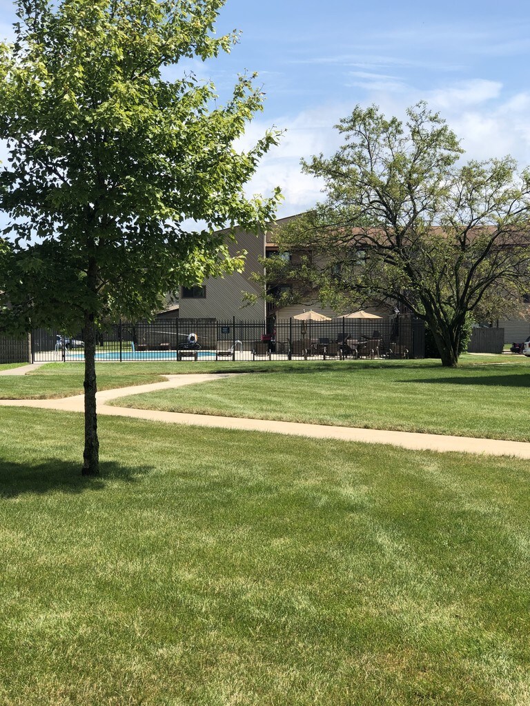 Cedar Ridge Apartments | Richton Park, IL Apartments