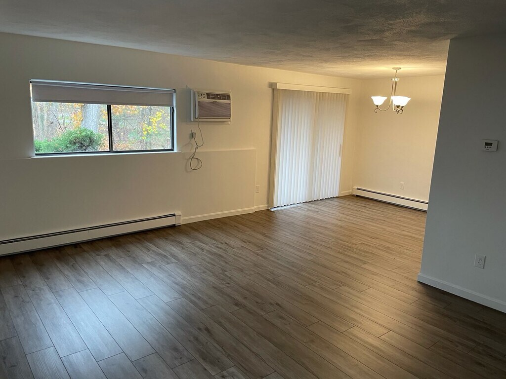 Walnut Park Apartments | Foxboro, MA Apartments