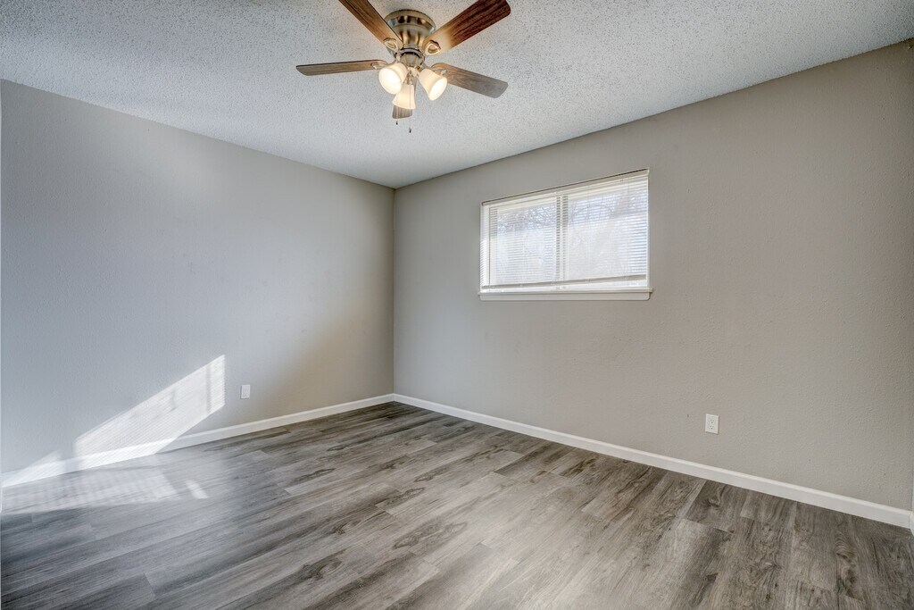 The Residences at Edmond Park | Edmond, OK Apartments