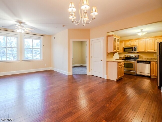 1 Trinity St, Unit 201 | Rentals in Newton, NJ