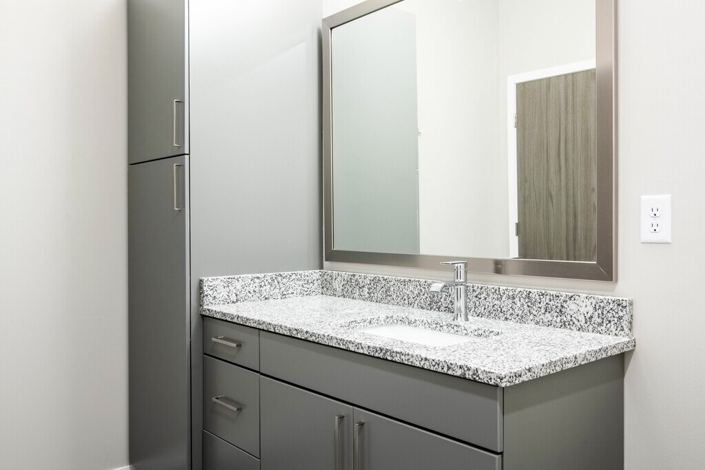 Limestone Ridge Apartments in Fitchburg, WI | ApartmentHomeLiving.com