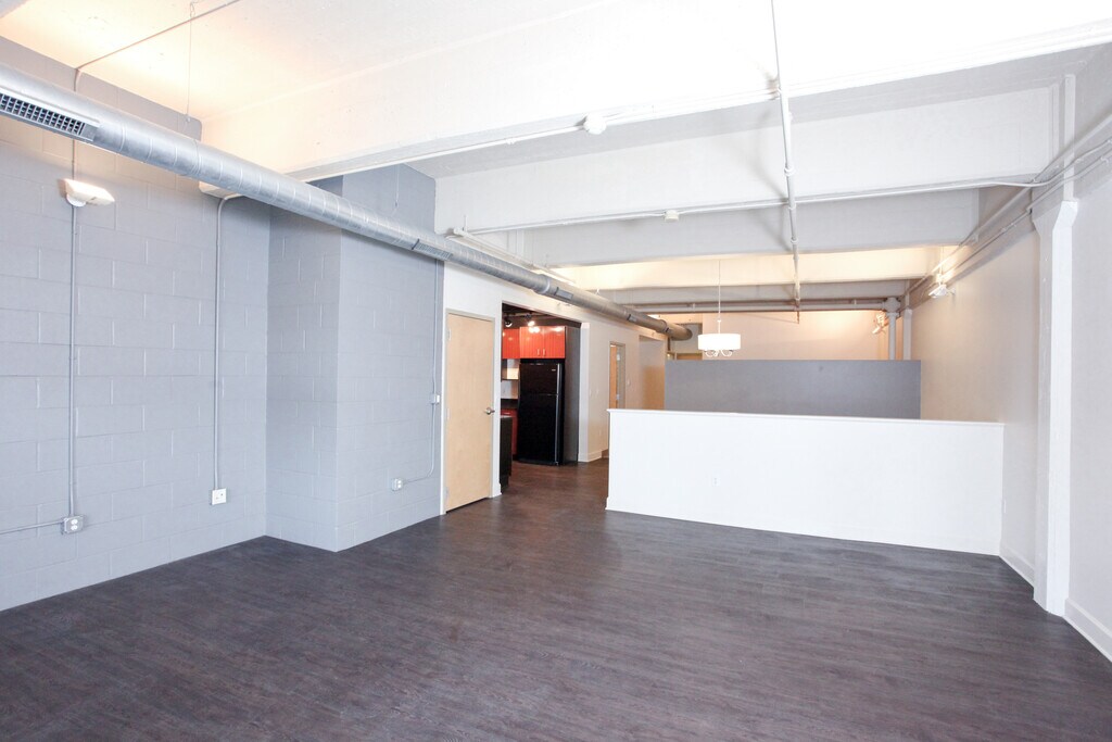 The Lofts at Elk Terminal | Buffalo, NY Apartments