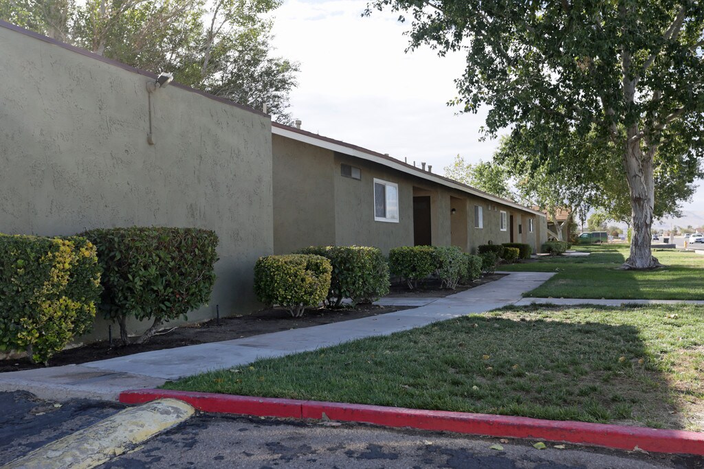 Park Apple Valley Apartments | Apple Valley, CA Apartments For Rent