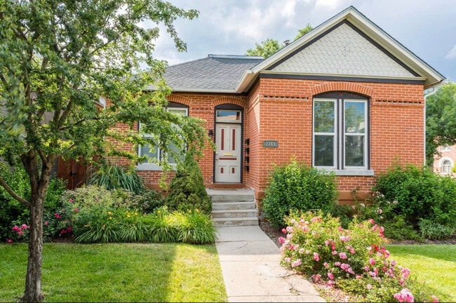 2761 Stout St | Rentals in Denver, CO