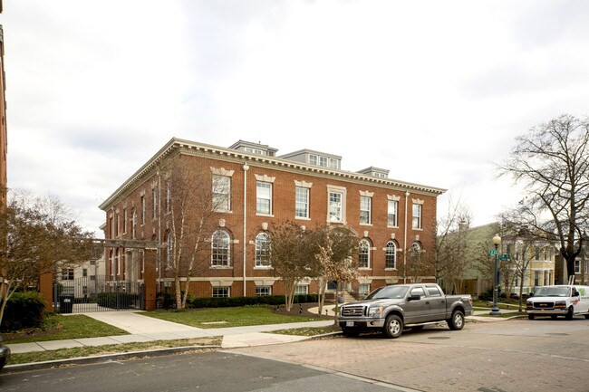 Parker Flats Apartments | Washington, DC Apartments For Rent