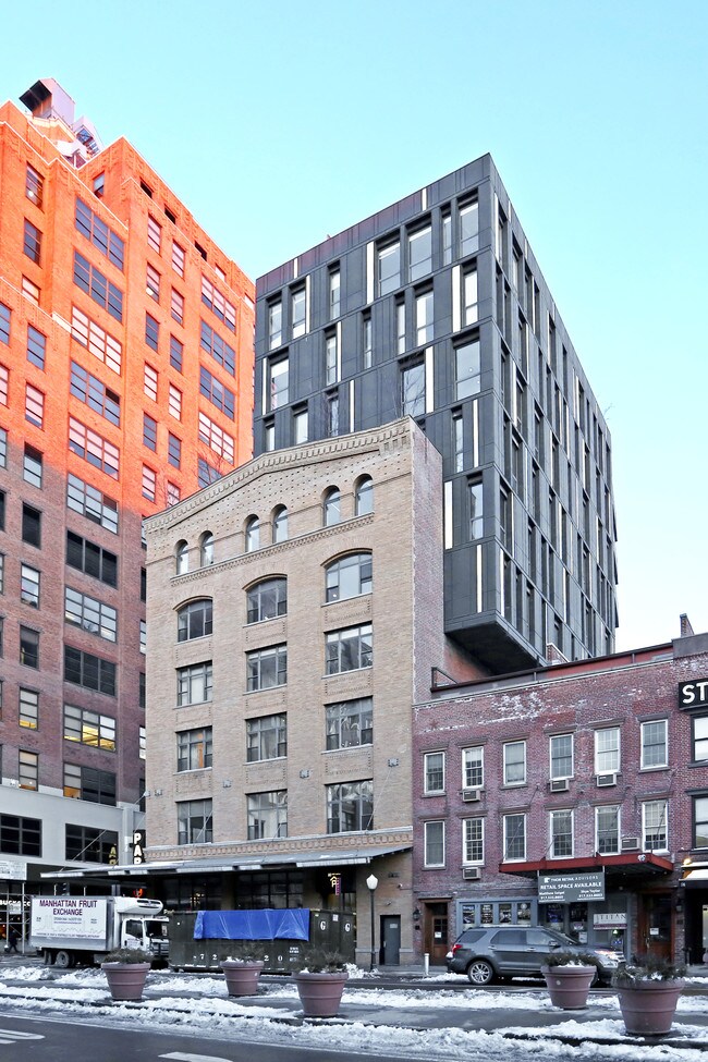 The Porter House Apartments | New York, NY Apartments For Rent