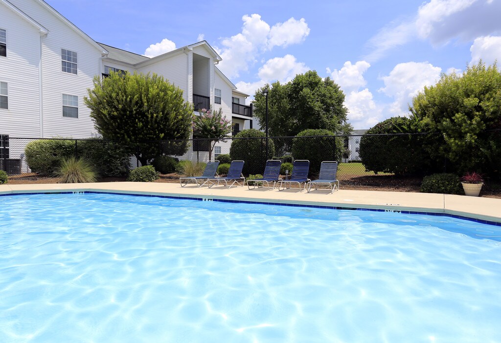 Claypond Commons | Myrtle Beach, SC Apartments