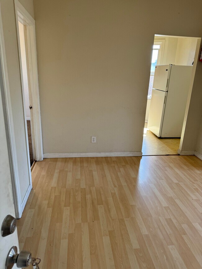 890 Mead Ave | Rentals in Oakland, CA