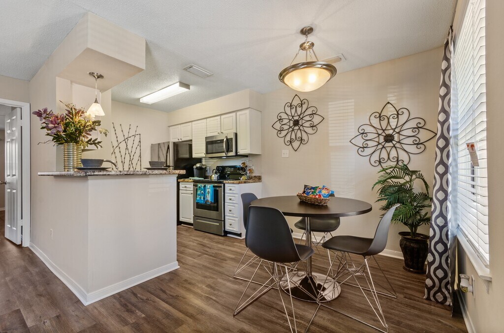 Stadium View Apartments | College Station, TX Apartments