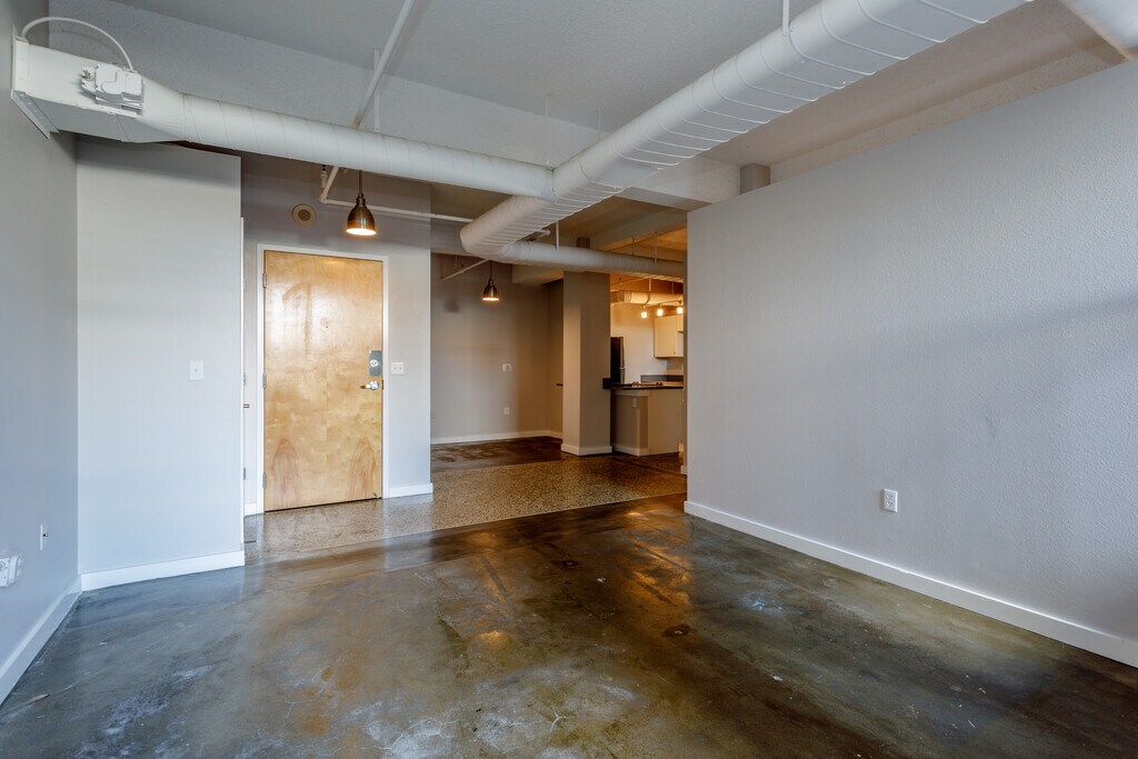 KC Loft Central | Kansas City, MO Apartments