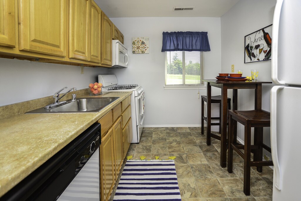 Ross Ridge Apartment Homes | Rosedale, MD Apartments