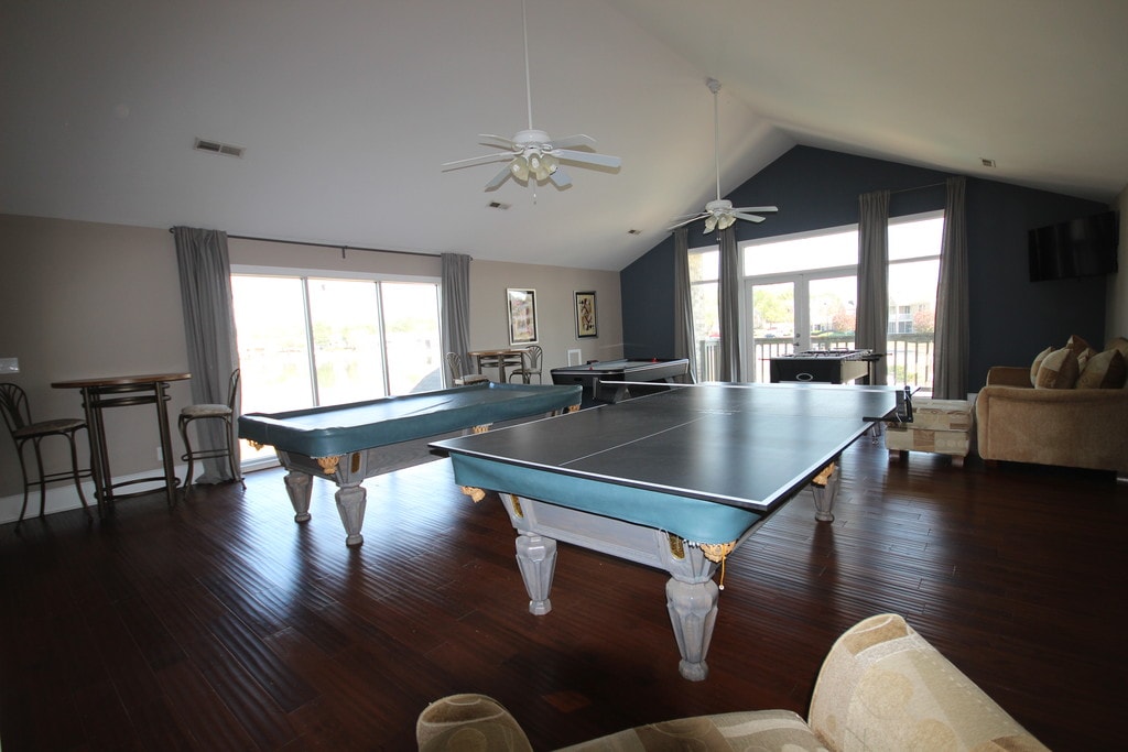 Sunlake at Edgewater | Huntsville, AL Apartments