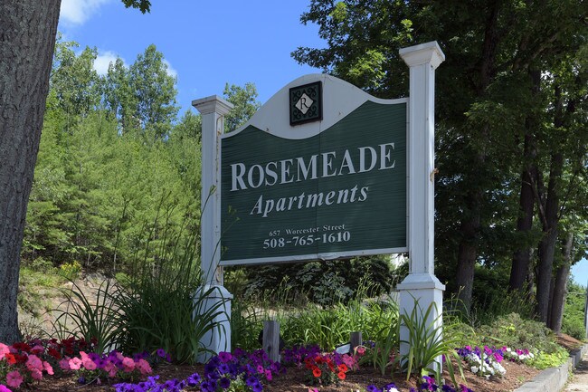 Rosemeade Apartments | Southbridge, MA Apartments