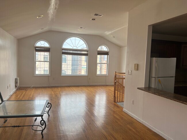 75 Columbia Ave | Rentals in Jersey City, NJ