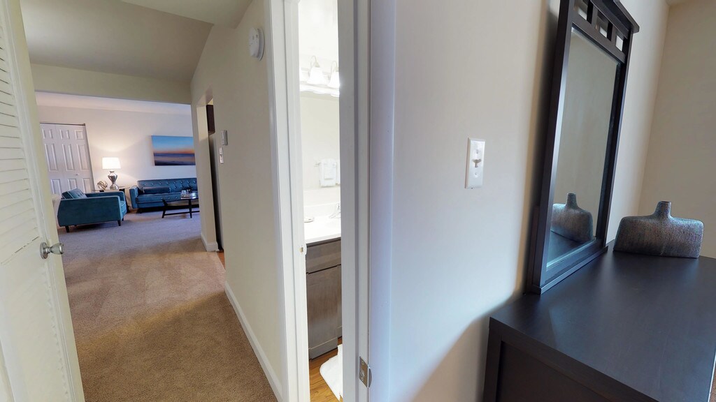 Somerset at Towson Apartments in Towson, MD | ApartmentHomeLiving.com