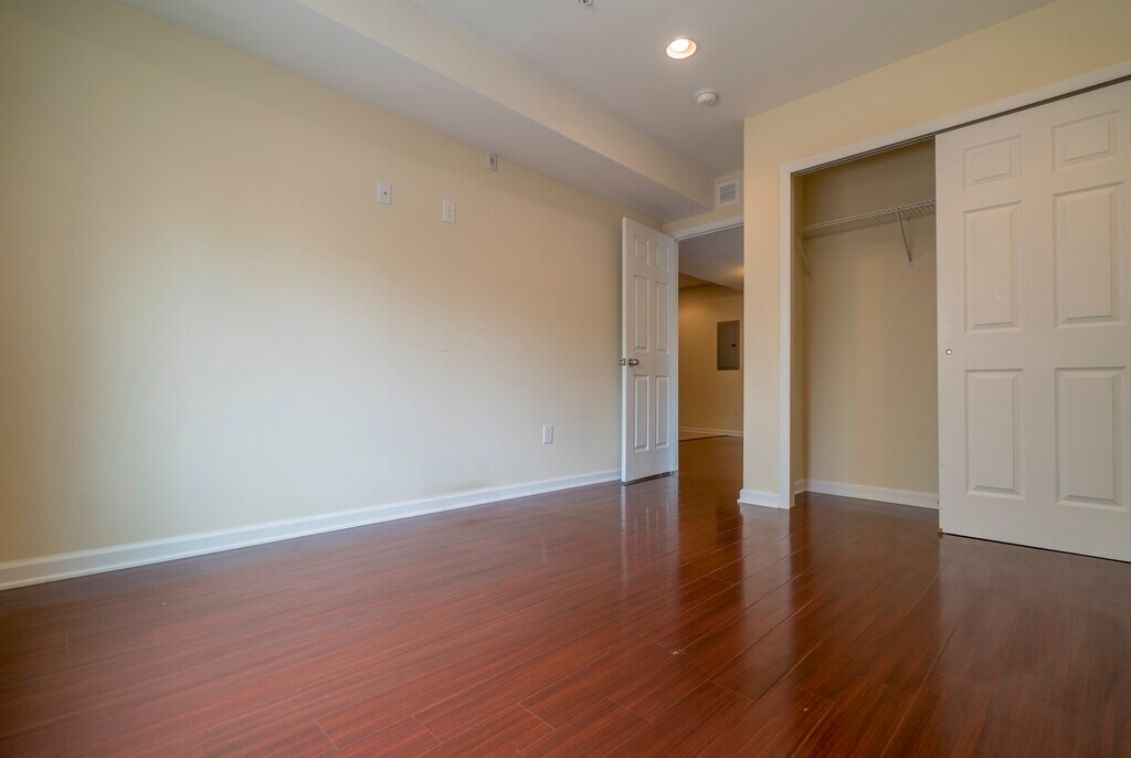 1833 N 19th St Apartments in Philadelphia, PA | ApartmentHomeLiving.com