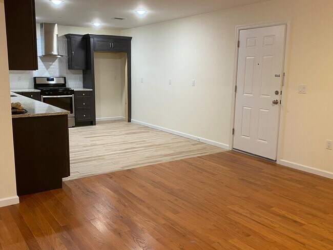 1086 Elizabeth Ave | Rentals in Elizabeth, NJ
