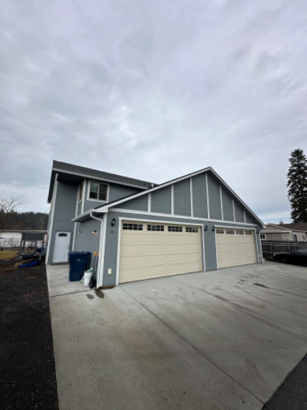 13821 E Broad Ln, Unit 13823 | Rentals in Spokane Valley, WA