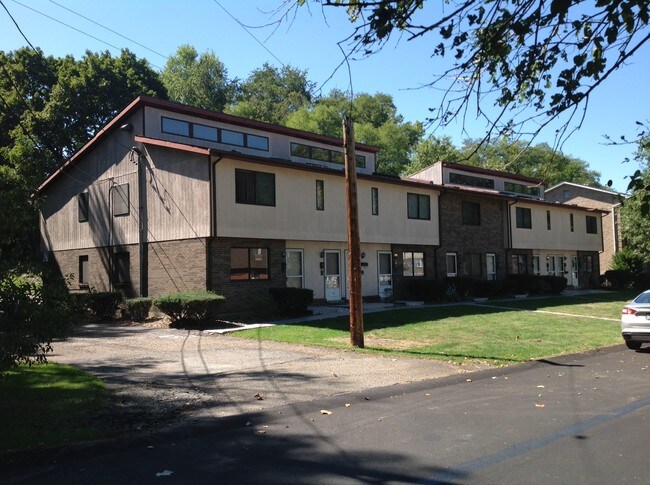170 Glenn St | Rentals in Crafton, PA