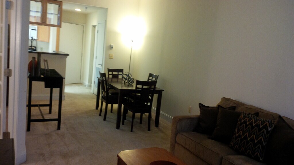 The Atrium Apartments in Baltimore, MD | ApartmentHomeLiving.com