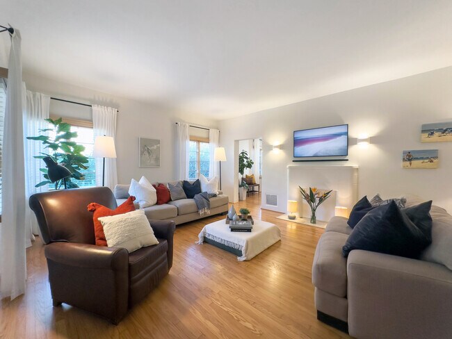 468 N Harper Ave | Rentals in Los Angeles, CA