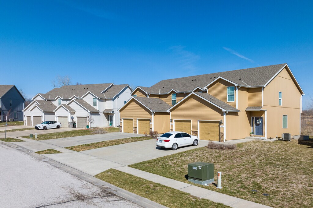 Delaware Ridge | Kansas City, KS Apartments