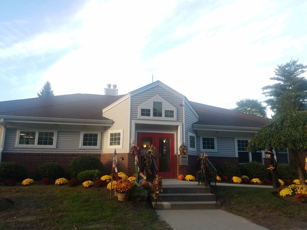 Davis Commons Apartments in Brockton, MA | ApartmentHomeLiving.com