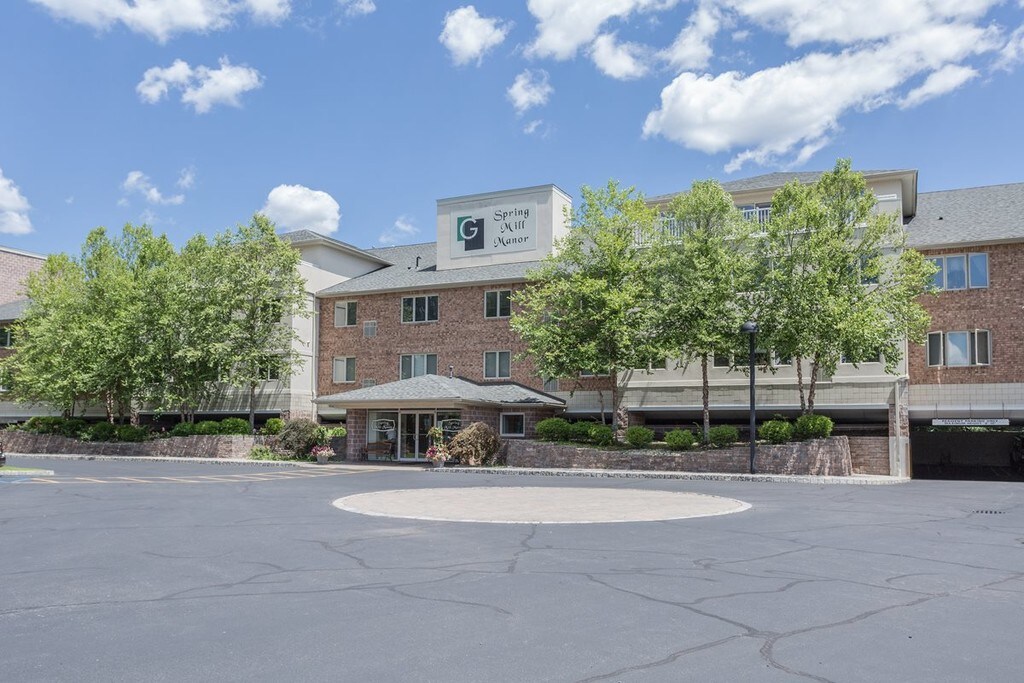 Spring Mill Manor | Springfield, NJ Apartments