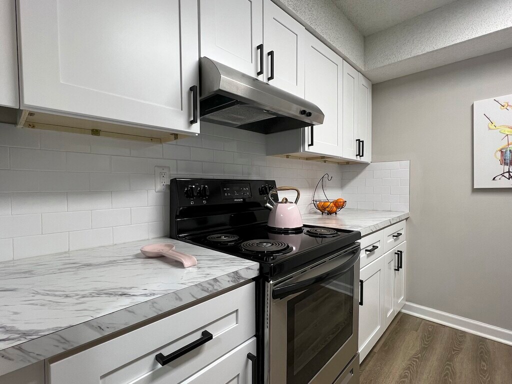 Spring Chase Apartments in Stone Mountain, GA | ApartmentHomeLiving.com