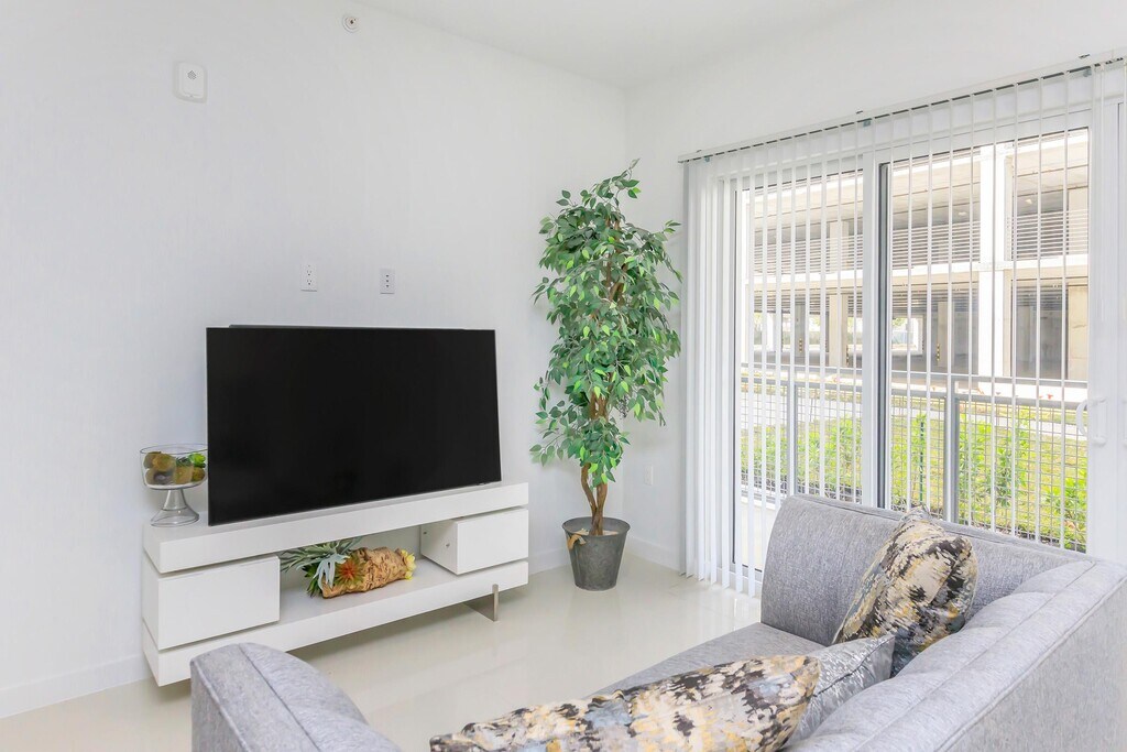 Modern Towers Apartments | Homestead, FL Apartments