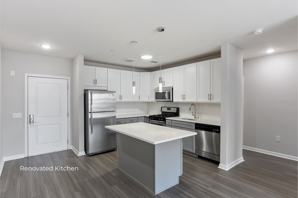 Metro 303 | Hempstead, NY Apartments