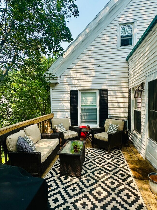28 Waverly St | Rentals in Portland, ME