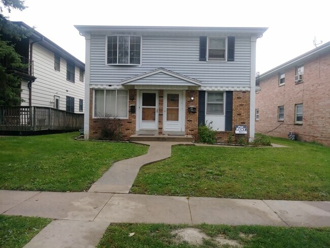 5730-5732 N 94th St | Rentals in Milwaukee, WI