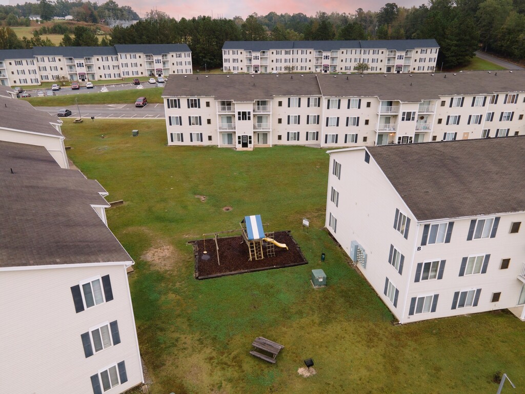 Eddins Estates Apartments in Cottondale, AL | ApartmentHomeLiving.com