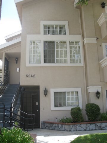 5242 Cartwright Ave | Rentals in North Hollywood, CA