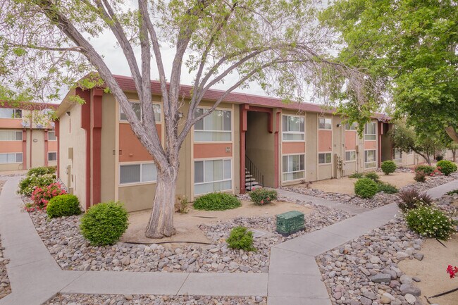 Park on Virginia Apartments in Reno, NV | ApartmentHomeLiving.com