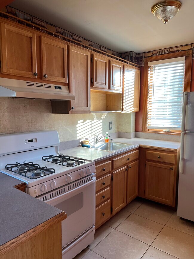 1033 New Boston Rd | Rentals in Fall River, MA