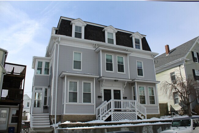 2 Riggs St | Rentals in Gloucester, MA