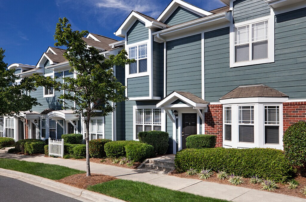 Bexley at Davidson Apartments in Davidson, NC | ApartmentHomeLiving.com
