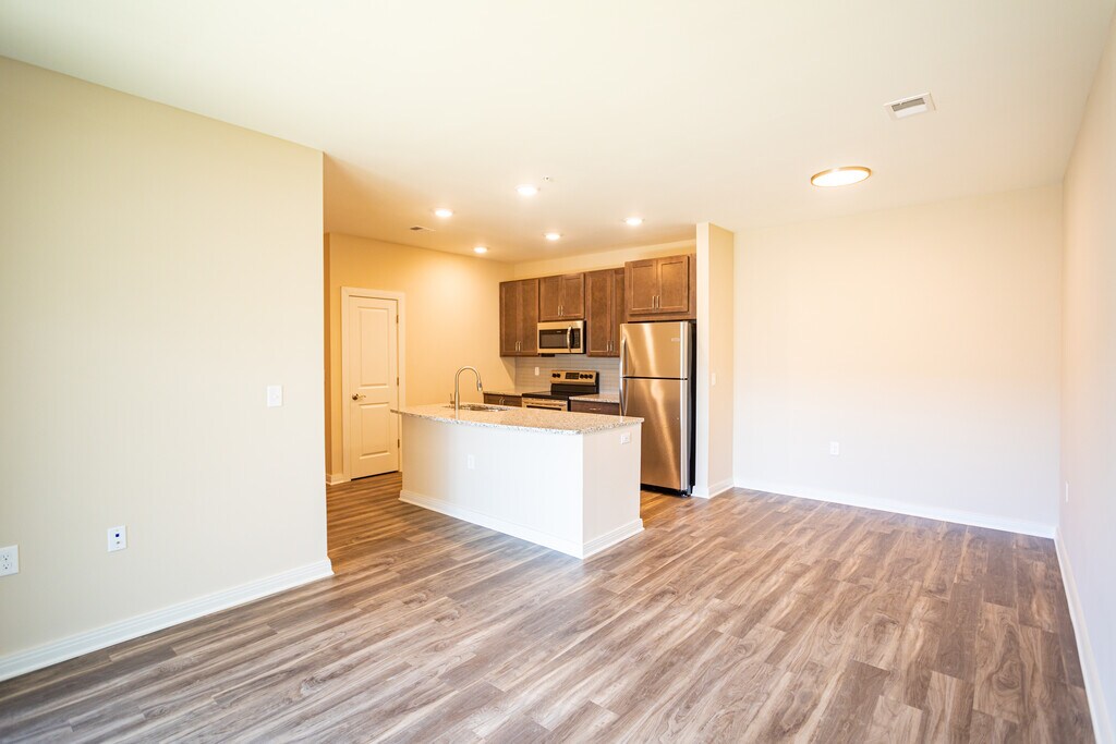 Sapphire at Centerpointe Apartments in Midlothian, VA ...