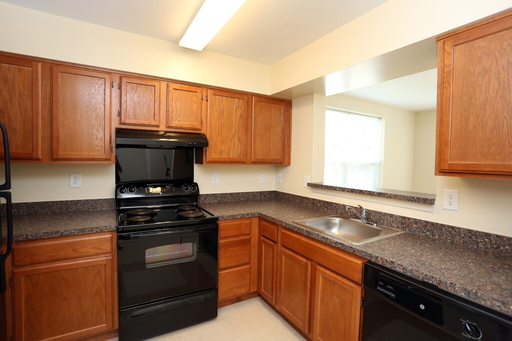 Uplands Apartments in Baltimore, MD | ApartmentHomeLiving.com