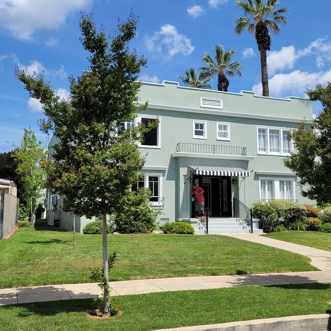 827 Lindaraxa Park N | Rentals in Alhambra, CA
