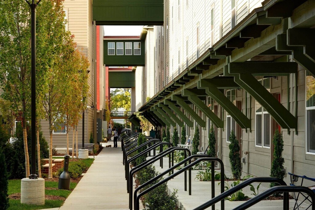 Hannah Lofts Apartments in East Lansing, MI | ApartmentHomeLiving.com