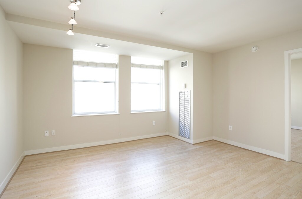 The Woodward Building Apartments | Washington, DC Apartments