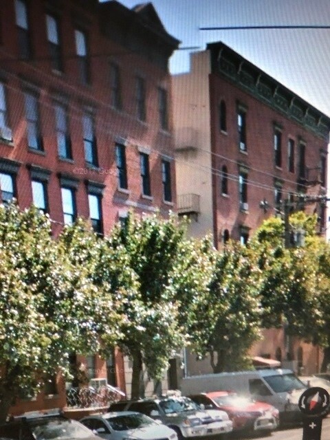 1121 Willow Ave | Rentals in Hoboken, NJ