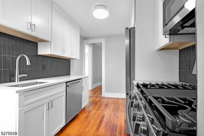 8 Kent Pl Blvd | Rentals in Summit, NJ