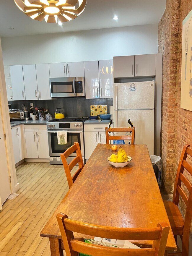 936 St Marks Ave, Unit 1A | Rentals in Brooklyn, NY